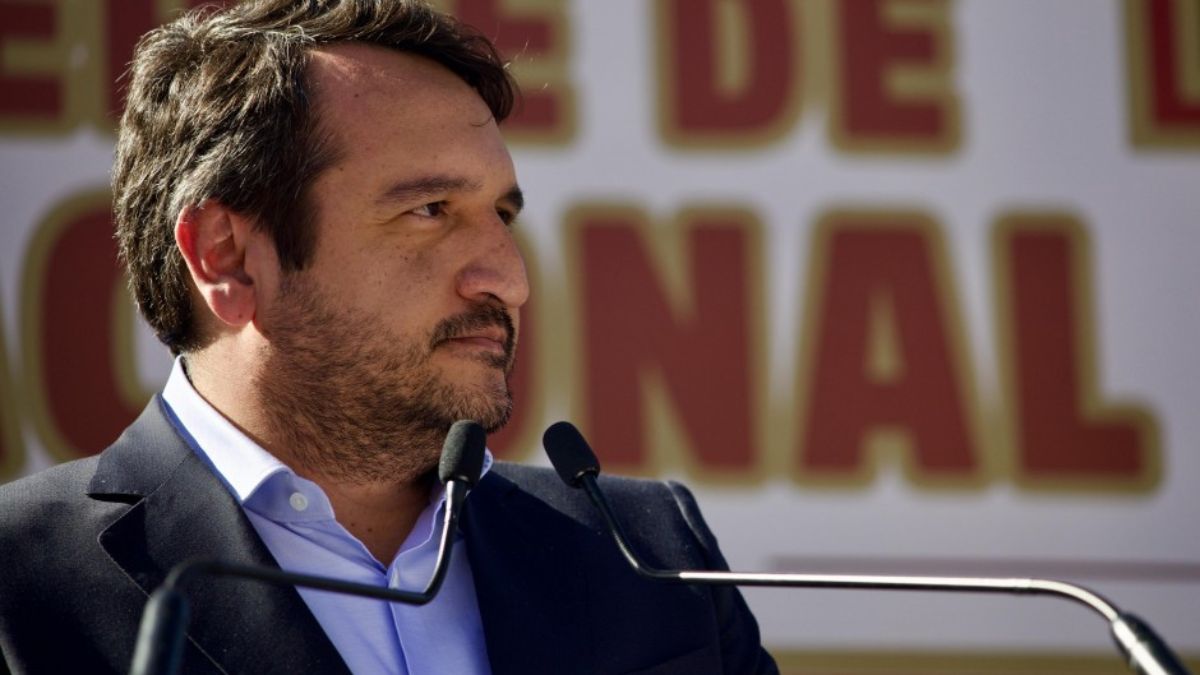 López Beltrán niega amparo en caso de huachicol fiscal y denuncia montaje político - INFOSON